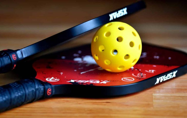 How Are Pickleball Paddles Made? - PICKLEBALL PEAK