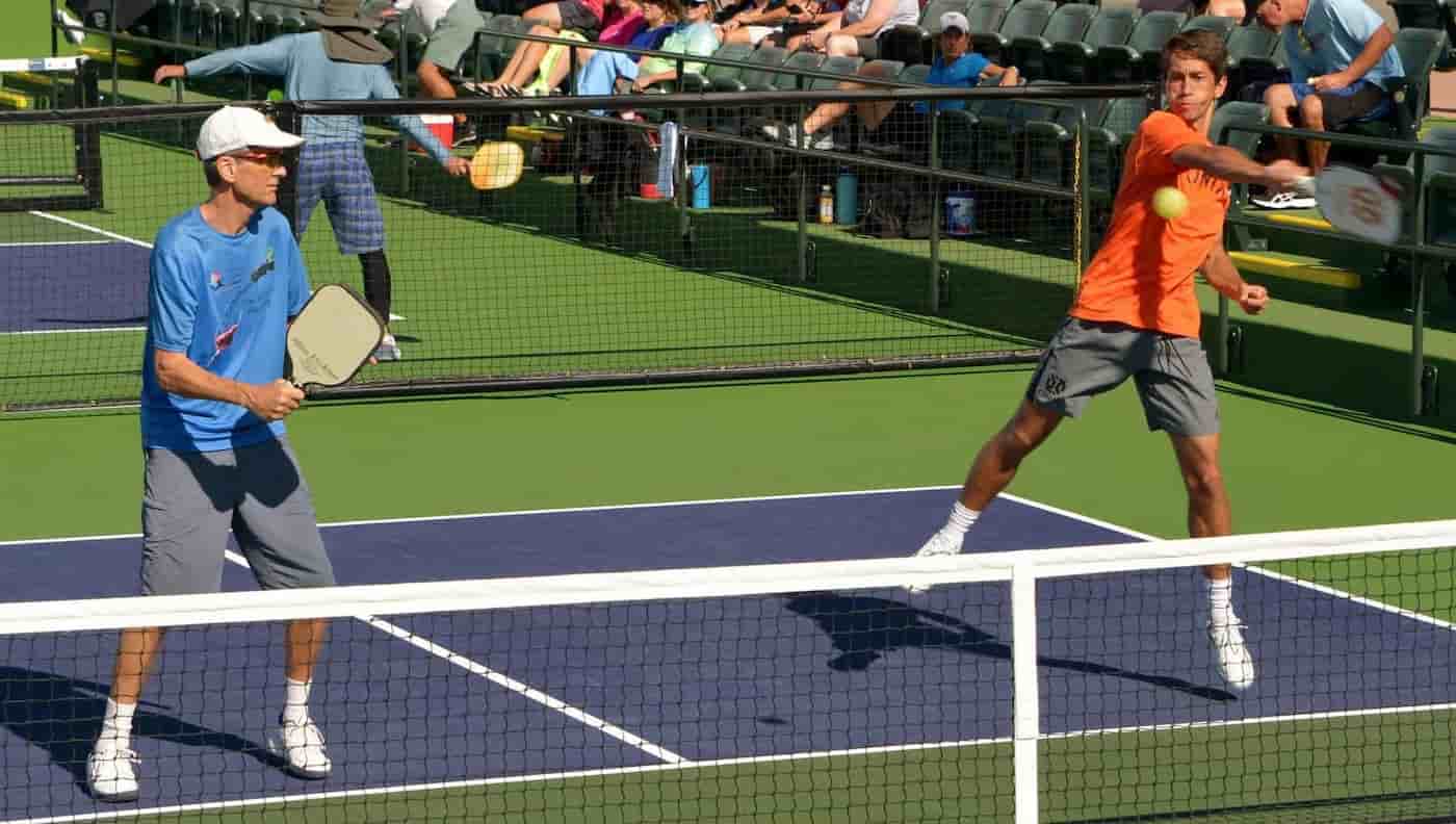 The Benefits of Using a Topspin Forehand Shot in Pickleball - PICKLEBALL PEAK