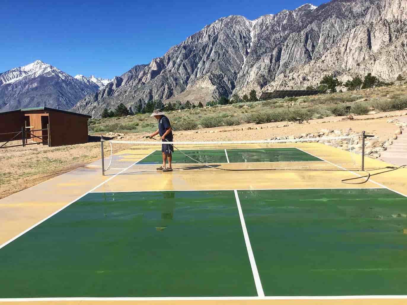 Beginner’s Guide to Pickleball: Serve, Score, Smash - PICKLEBALL PEAK